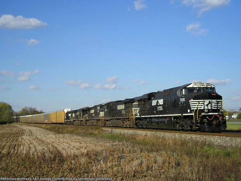 NS 7651 On NS 287 Eastbound At The Lunar Light